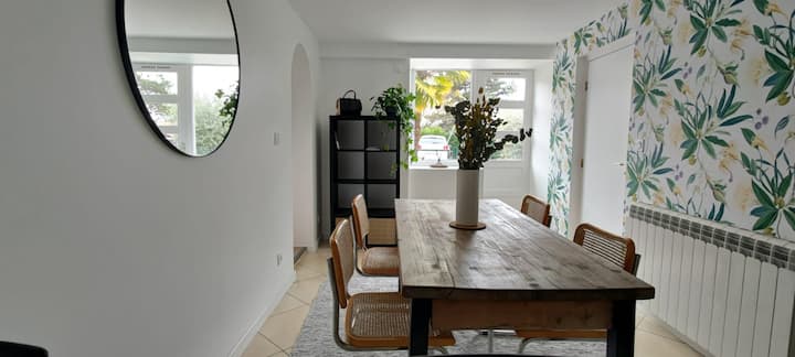 Beau T2(50m2) + Terrasse Plein Sud - Parking Privé - Aix-les-Bains
