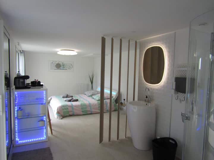 Location Suite Privée Avec Spa Chez L'habitant. - Auray