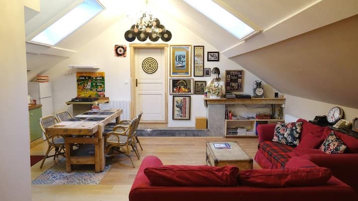 Loft Insolite Vintage Et Chaleureux - Albertville