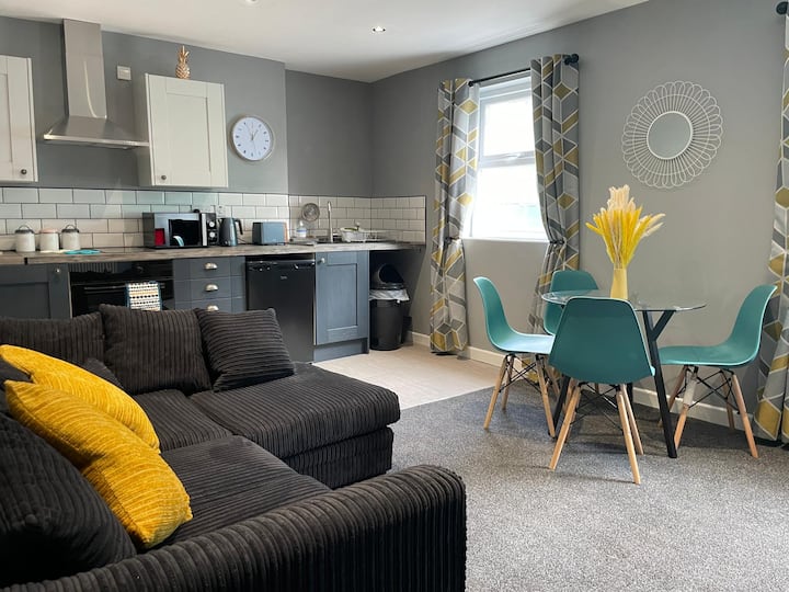 Lovely 2 Bedroom Apartment In Central Blackpool - Blackpool