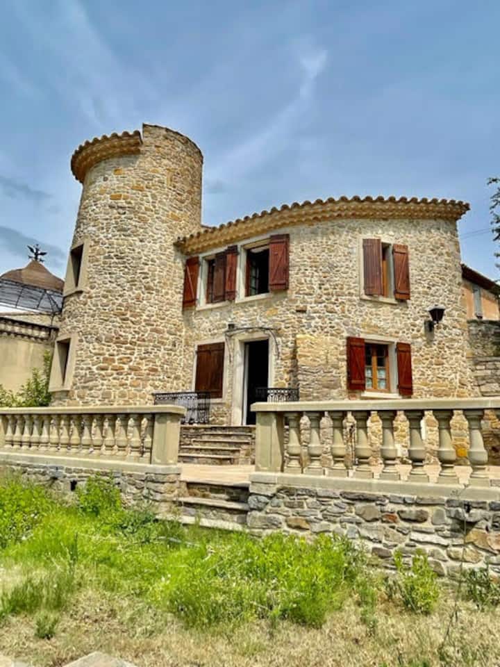 Le Petit Château De Tournissan - Lagrasse