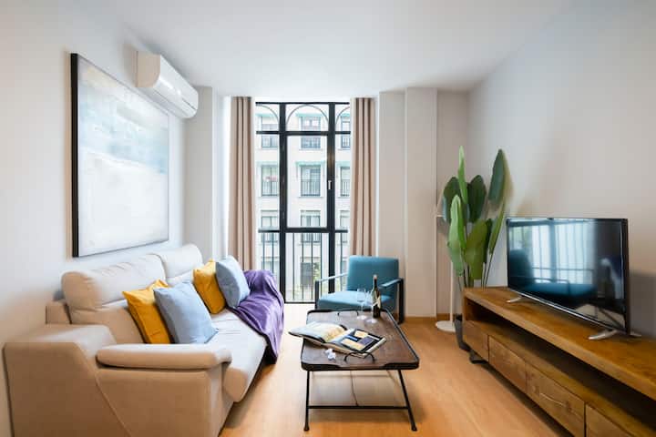 Vii Apt On Rafael De Riego – Perfect For Families! - Madrid