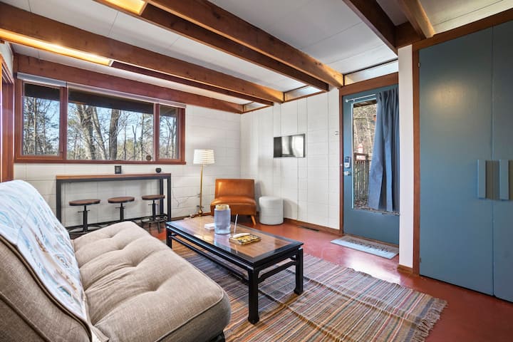 Lodge @ Paris Mtn- Greenville Paris Mtn Rental - Travelers Rest, SC