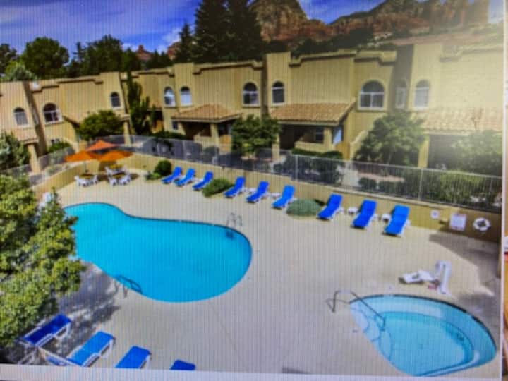 Resort Townhouse With Pools/jacuzzi/gym Sleeps 10 - Sedona, AZ