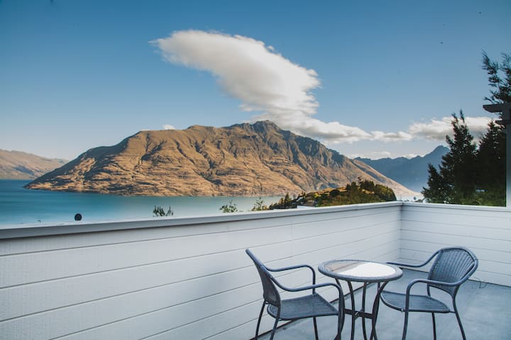 Lakeview Three Bedrooms House - Queenstown
