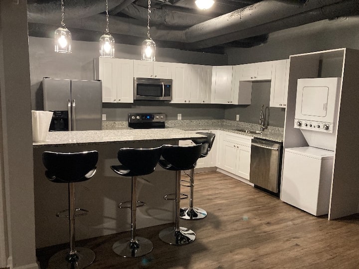Lovely 1 Bdr Apartment With Indoor Fireplace - Snellville, GA