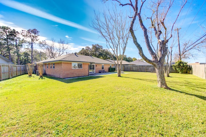 Appealing Renovated Home In Houston Spring Branch - Briar Forest Drive – Houston
