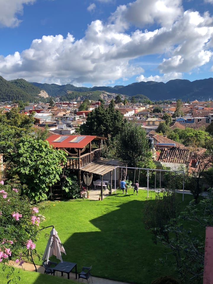 Casa Centralita: Views, Fire Pit + Tree House! - San Cristóbal de las Casas