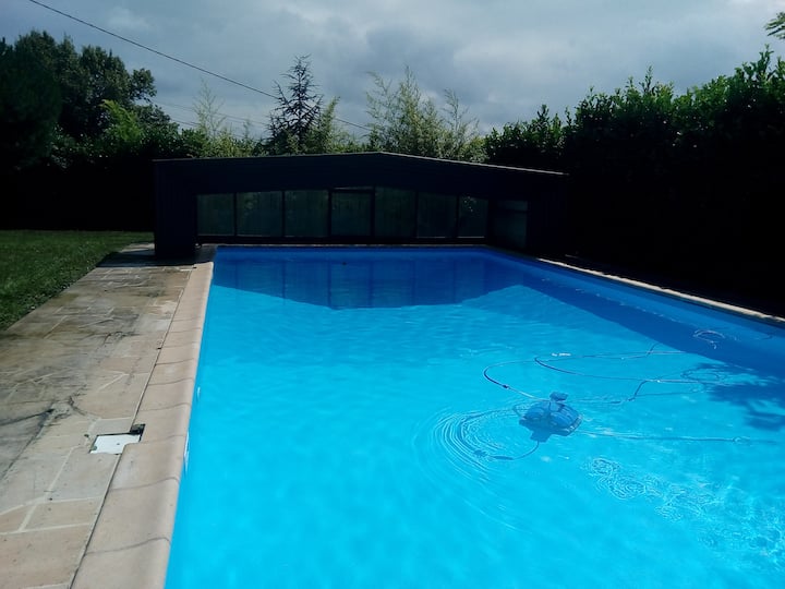 Gite Avec Grande Piscine Couverte - Dordogne