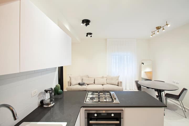 Pause 11. Hiddengarden1-bdr/balcony - Tel Aviv-Yafo