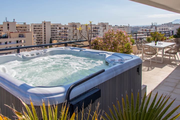 Spectacular Penthouse 3 Bed En-suite With Hot Tub - Marbella