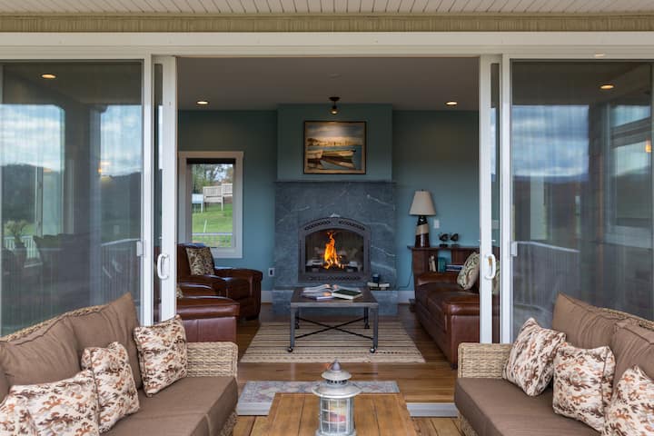 St. Anne's Cottage With Peaceful Farm Views - Front Royal, VA