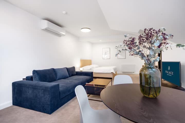 Palace Standard Apartment For 4 People - Bratislava