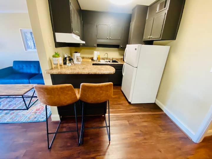 Lovely 2nd Floor Double Bed With A View - Homewood