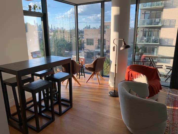 Modern 1-bedroom W/ Incredible View Of City - New York City