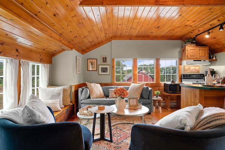 Luxurious Bungalow At Boutique Winery W/ Tasting - Harold Parker State Forest, Andover