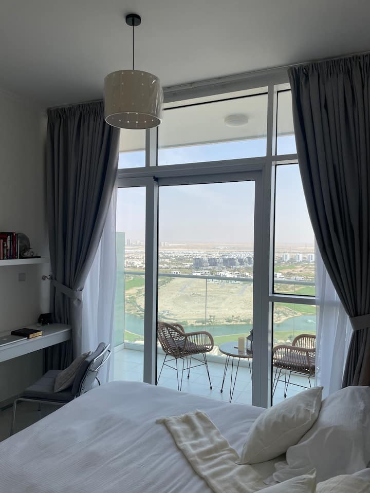 Brand New Elegant Studio In Damac Hills - Dubai