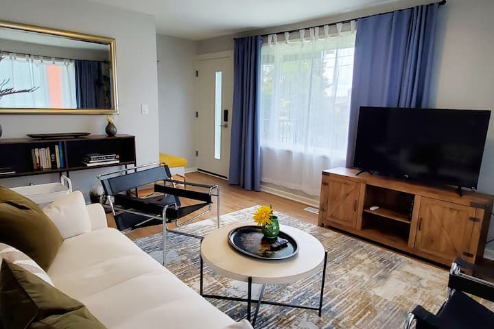 University Village Home/2 Units - Seattle, WA