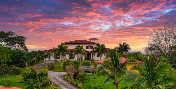 Private Resort For Weddings & Retreats. Sleeps 24! - Costa Rica