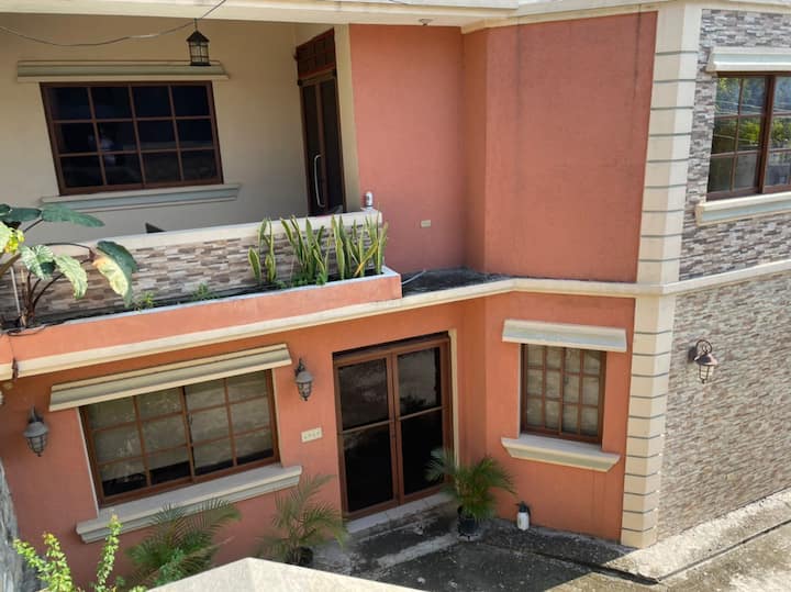 Appartement à Vivy Mitchell Quartier Res. Sécurisé - Port-au-Prince