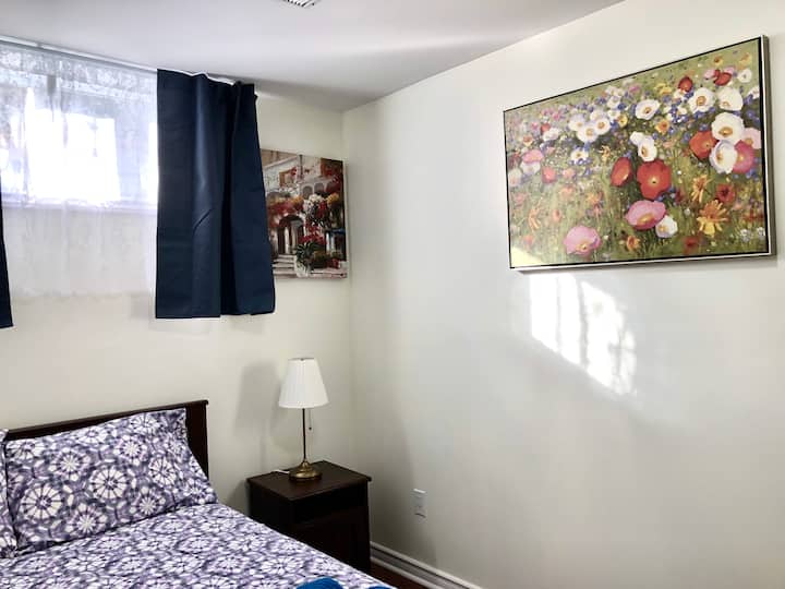 1+1 Bedroom Ground Basement Apartment,free Parking - Mississauga