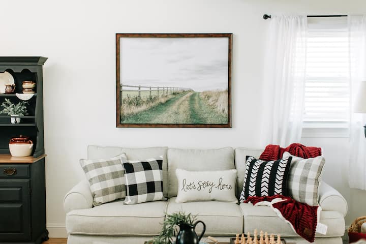 Country Cottage With Beautiful Porch Views - Hamburg, PA