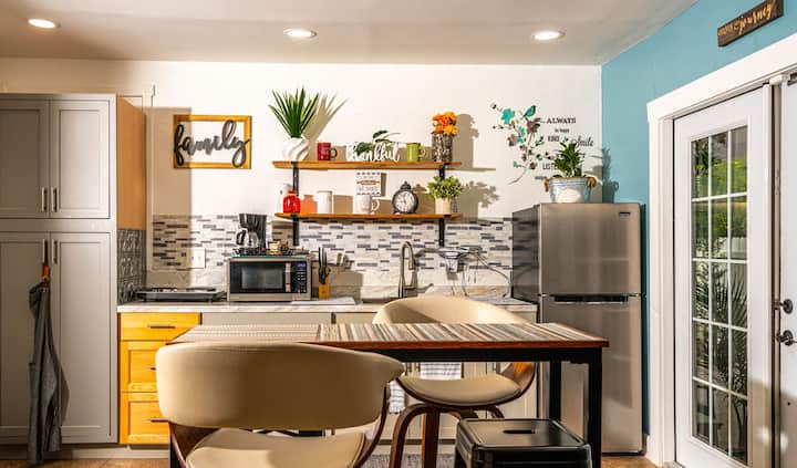 King/2-1 Br/7ppl/wi-fi/bbq/spa/w&d/parking - Coral Gables, FL