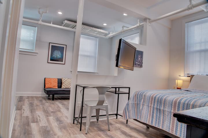 Studio In Chicago's Edgewater By Lakefront/lsd/cta - Chicago, IL