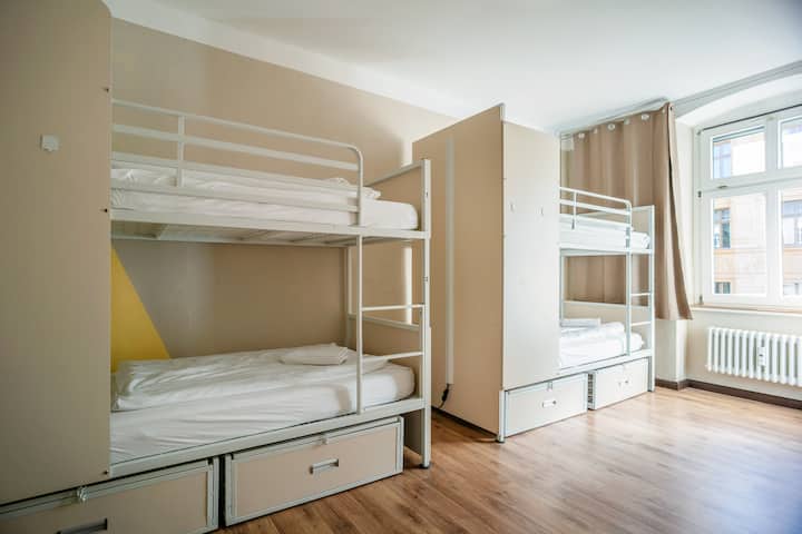 Comfortable Bed In Mixed 4-bed Room In Center - Berlin