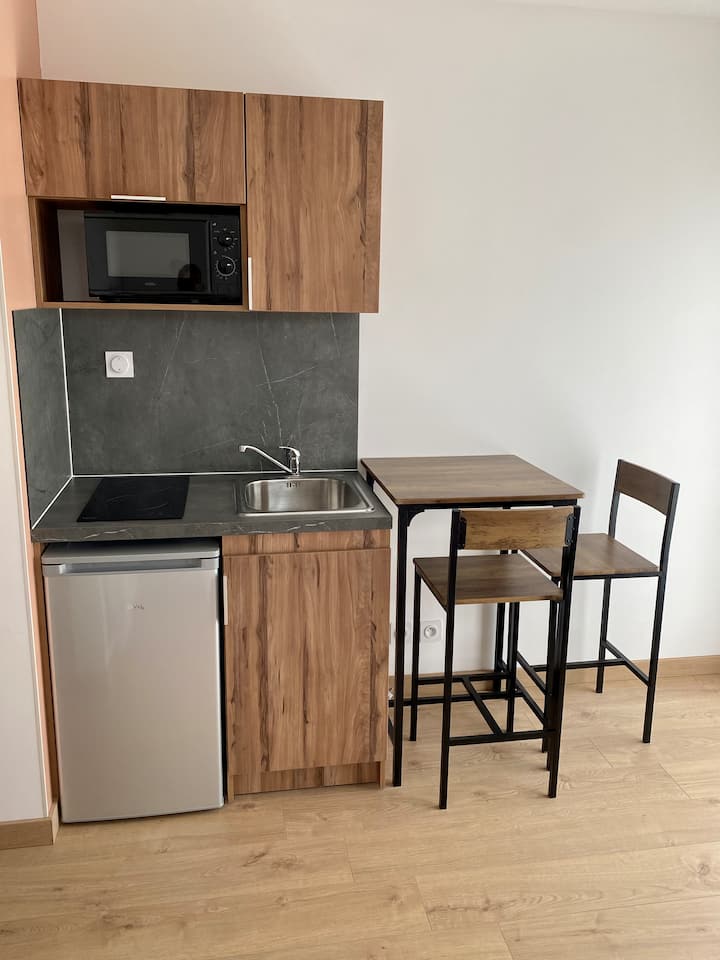 Chambre/studio Privé Entre Vitré Et Rennes - ibis Vitré Centre