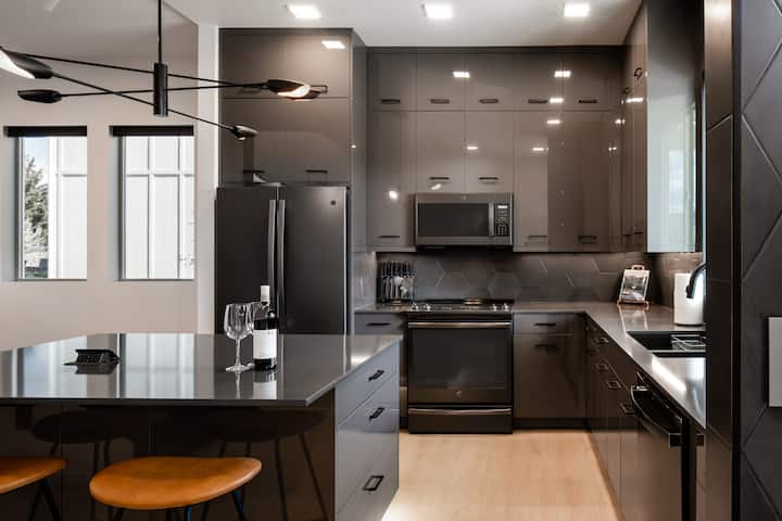 Luxury Bozeman, Montana Cottage Rental - Bozeman, MT