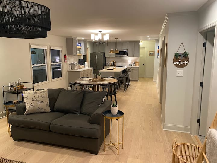 Entire Home, Dog Friendly, 5 Mins From Downtown! - Greenville, SC