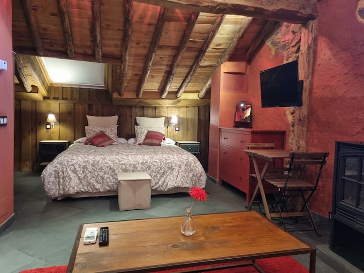El Tejo. Cálida Y Acogedora Suite En Lozoya Pueblo - Rascafría