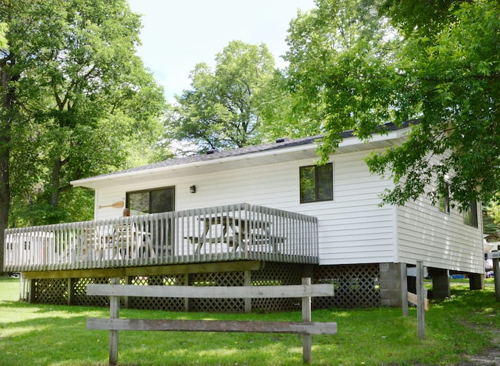 Good Ol' Days - 3 Bedroom Cabin With Lake View! - Cold Spring, MN