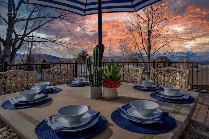 Sandy Sunset Retreat 5 Bdr Home With Hot Tub/sauna - Cottonwood Heights, UT