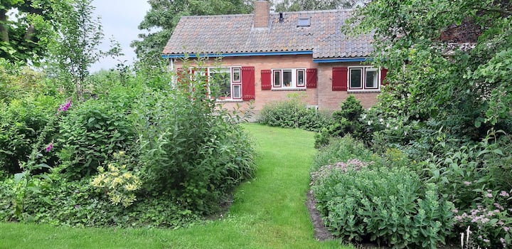Vrijstaande Woning Op Idyllische Plek Aan Water - Heerenveen