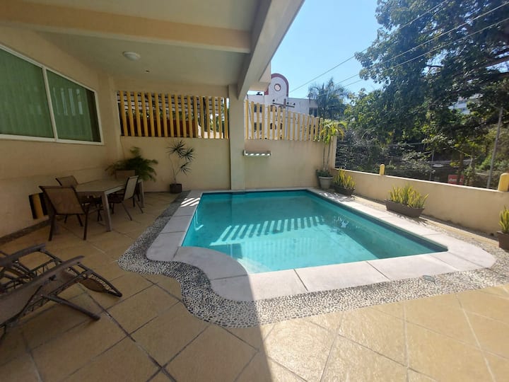 Amplio Departamento Con Alberca. - Acapulco