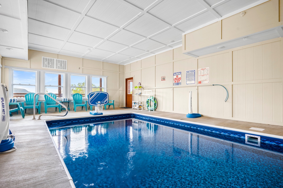 Sparkling cabin*private heated pool*amazing view! - Cabins for Rent in ...