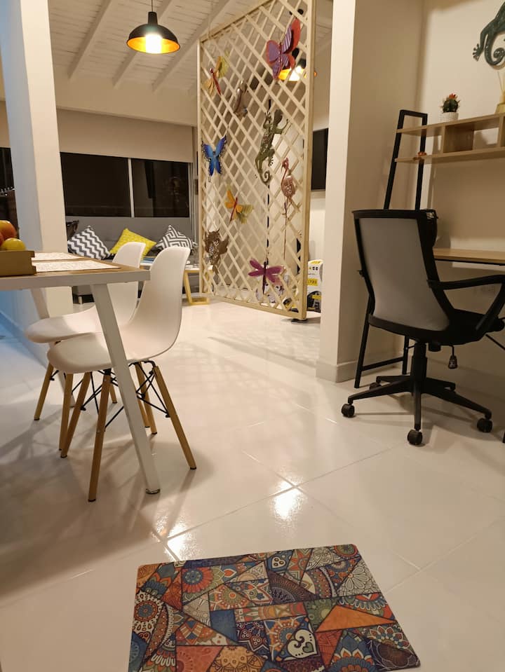 Hermoso Apartaestudio En Medellín - Medellín