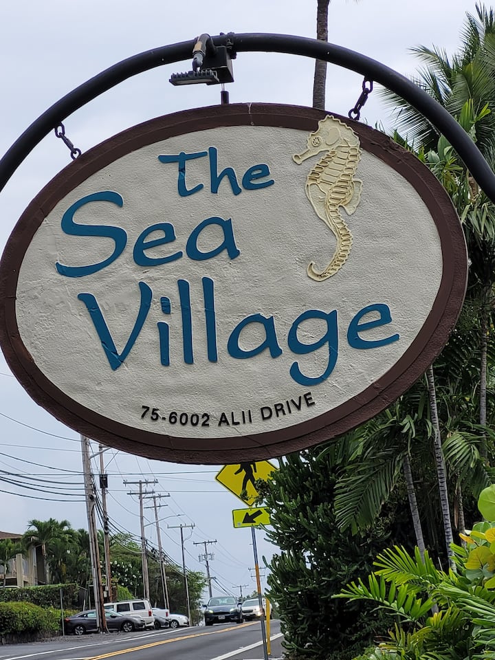 Sea Village, 2 Bed/2 Bath Condo On Alii Drive - Kailua-Kona, HI