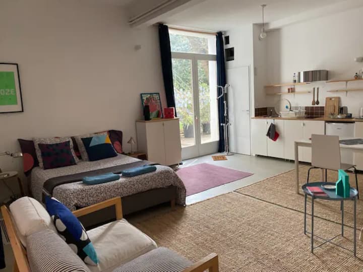 Grand Studio Indépendant Et Calme Bordeaux Centre. - Bordeaux