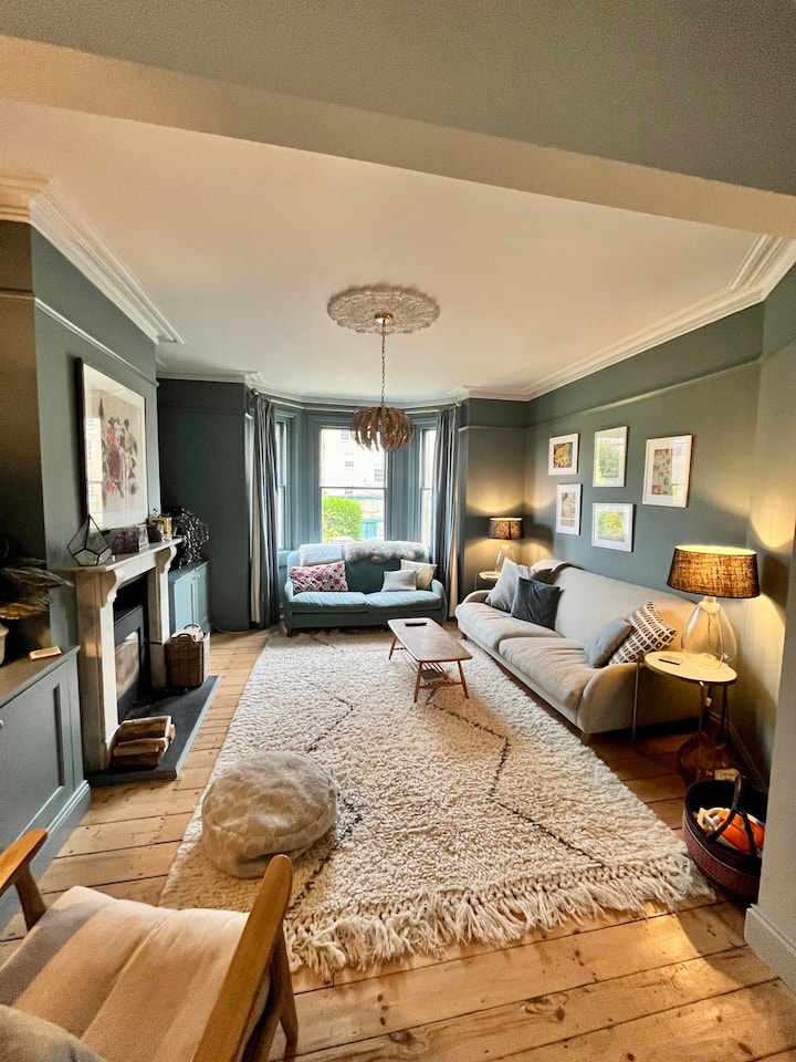 Beautiful Family Home In The City Of Bath - Bath