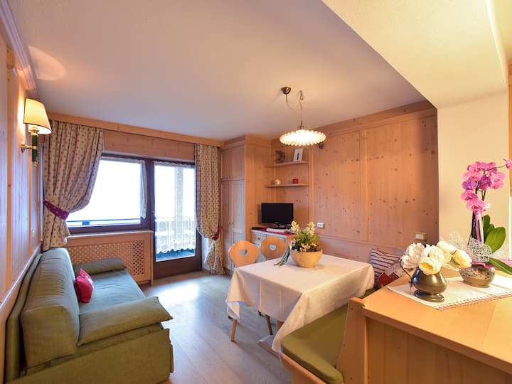 Incantevole Appartamento In Legno Vista Montagna. - Corvara, BZ, Italy