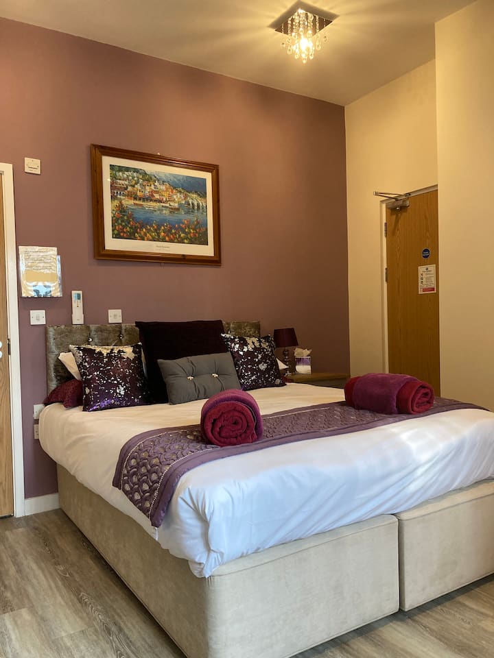 Deluxe Double Ground Floor | The Quies Hotel - Newquay