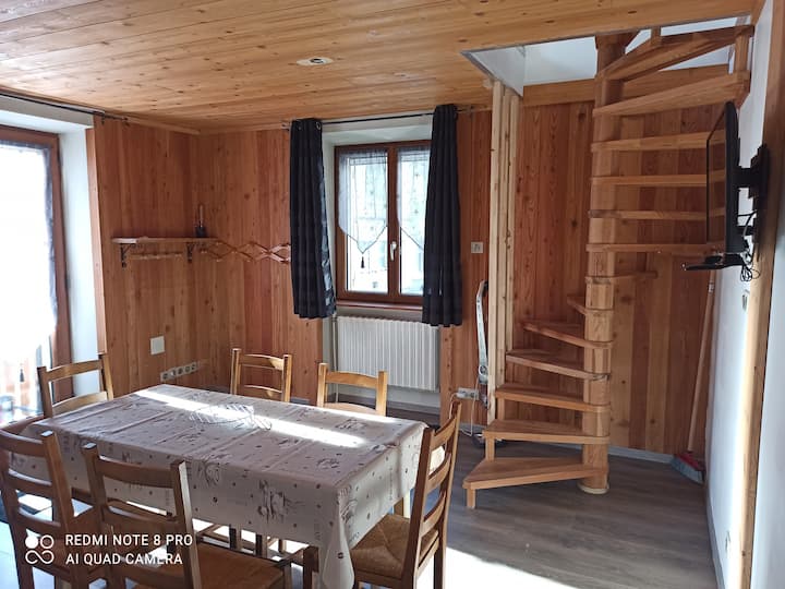 Appartement 6 Pers. Avec Parking Gratuit Sur Place - Lanslevillard