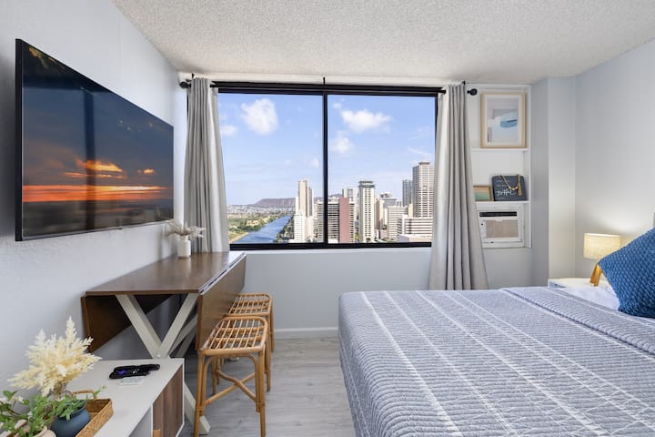 27f Waikiki Cozy Studio W/ Great Ocean View B - O‘ahu, HI