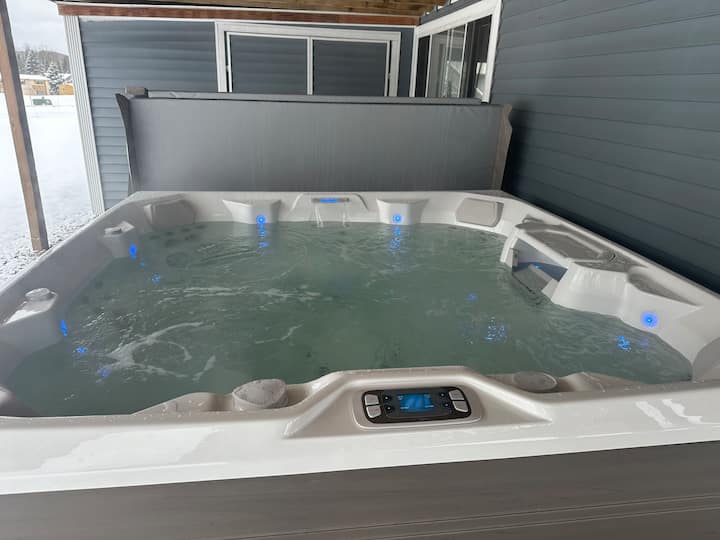Updated Home-hottub-views-gameroom-firepit - Boyne Falls