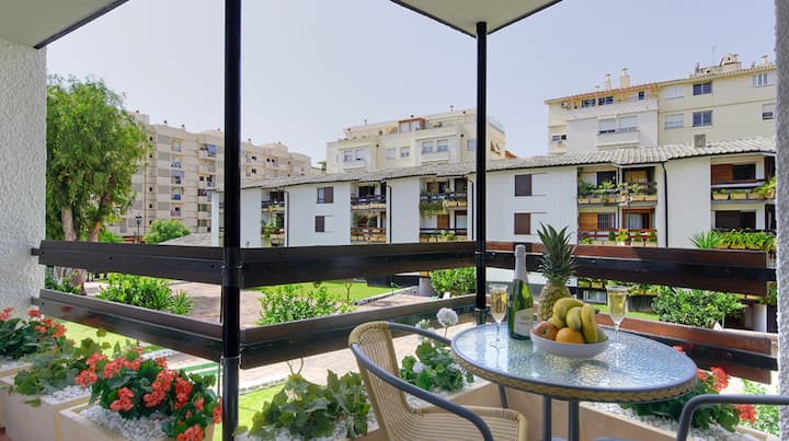 Beautiful, Very High Quality 2 Bed Apartment - Fuengirola