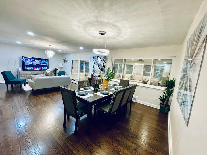 Wow!! Modern+spacious Home ⭐️Great Location⭐️ - Brookhaven, GA