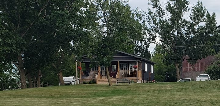 North Shore Bunkie On The Bay Of Quinte - Prince Edward